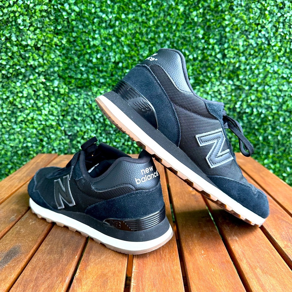 New Balance 10.5 Black/Black - Gem